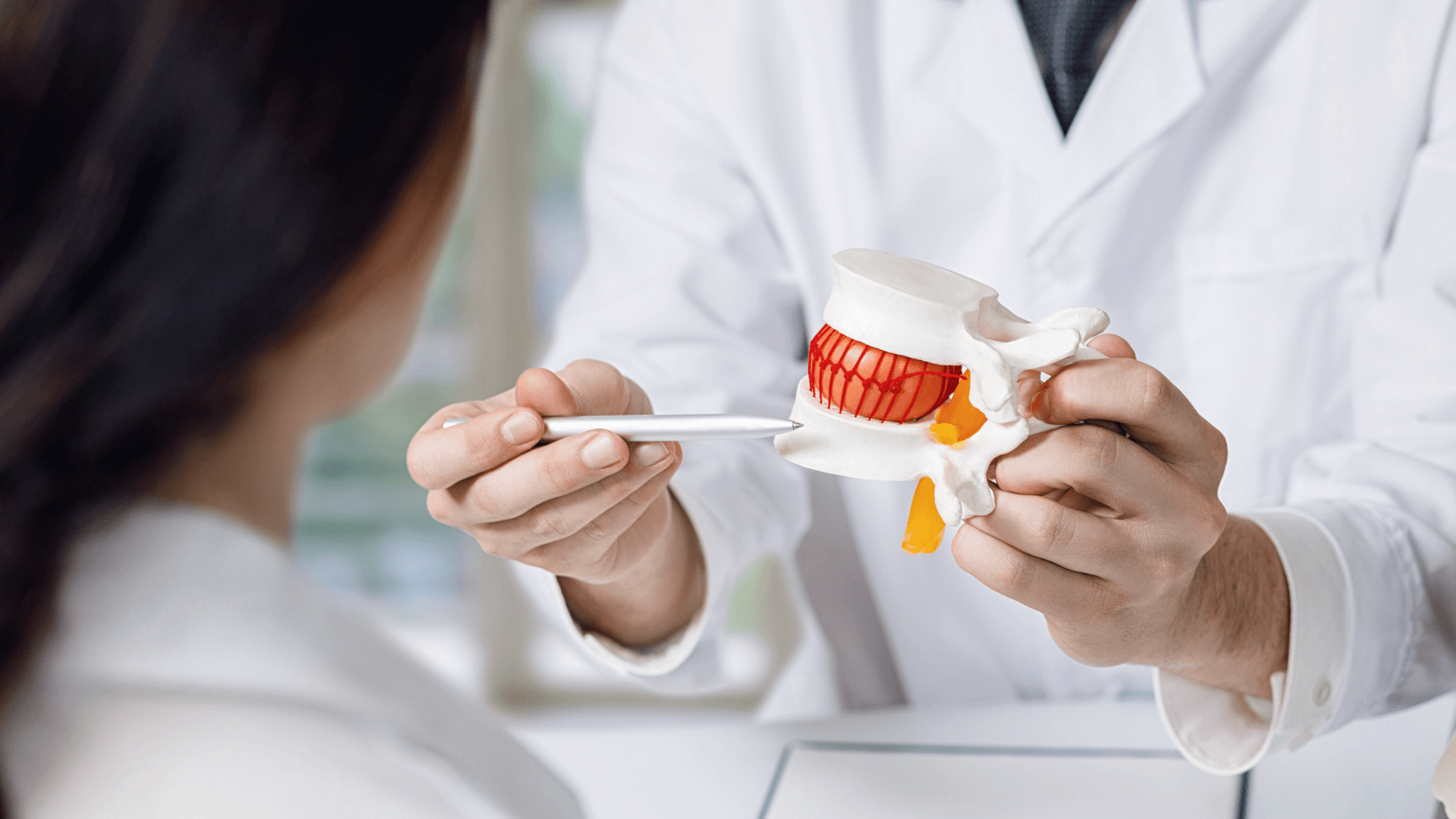 3 Signs You Need Spinal Decompression Therapy - Carlson Chiropractic Center